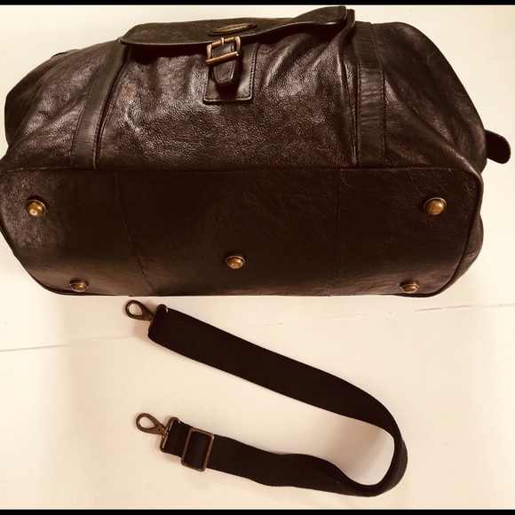 Fossil | Bags | Fossil Leather Weekend Bag W Adjustable Strap | Poshmark
